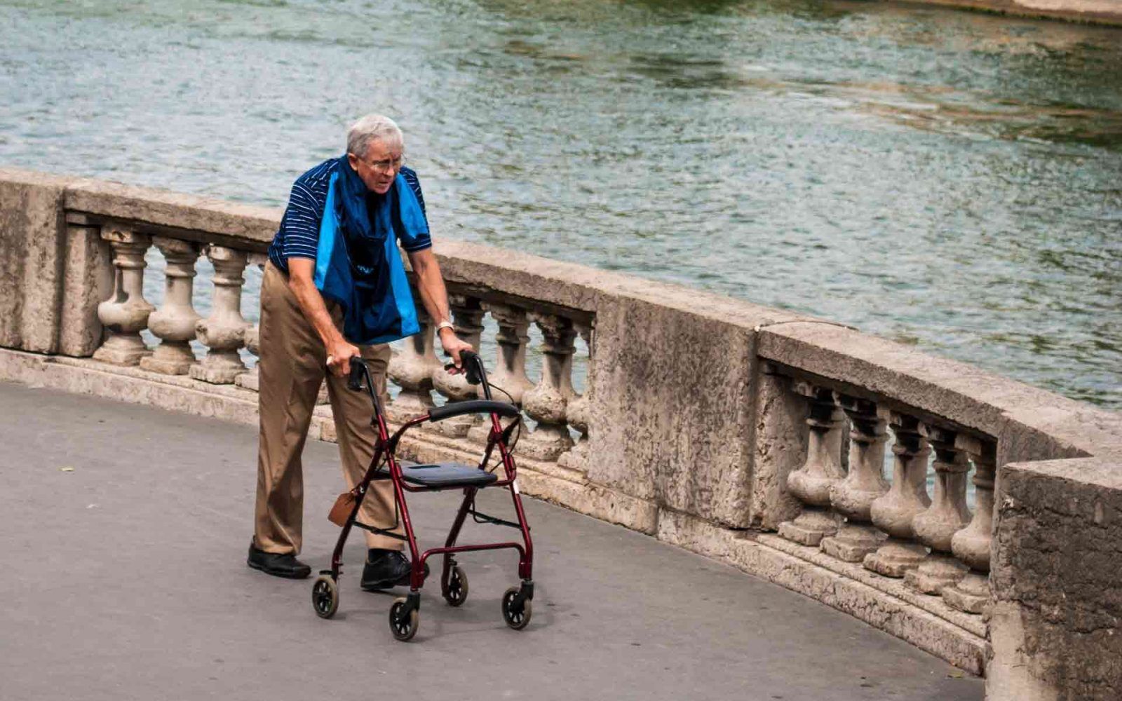 6 Types of Four Wheel Walkers and Their Benefits - Aha!NOW