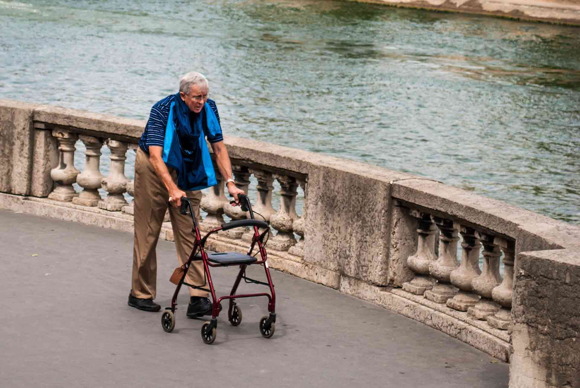 6 Types of Four Wheel Walkers and Their Benefits - Aha!NOW